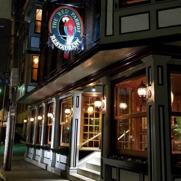 12 Best Restaurants in Newport RI (2026 Updated) - Coastal Wine Trail