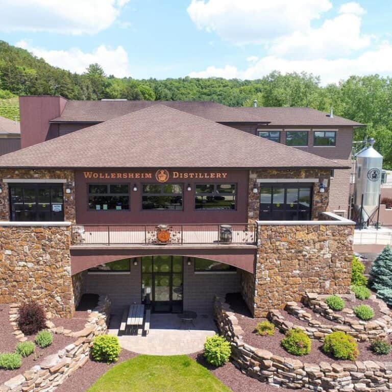 12 Best Wisconsin Wineries to Visit in 2023 - Coastal Wine Trail