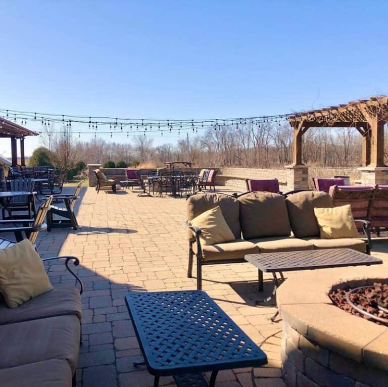 The 10 Best Iowa Wineries to Visit in 2023